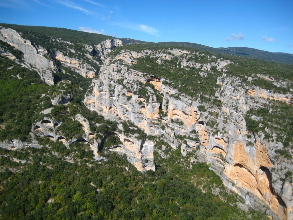 La investigadora oscense de Unizar, Lourdes Montes, explica el ...